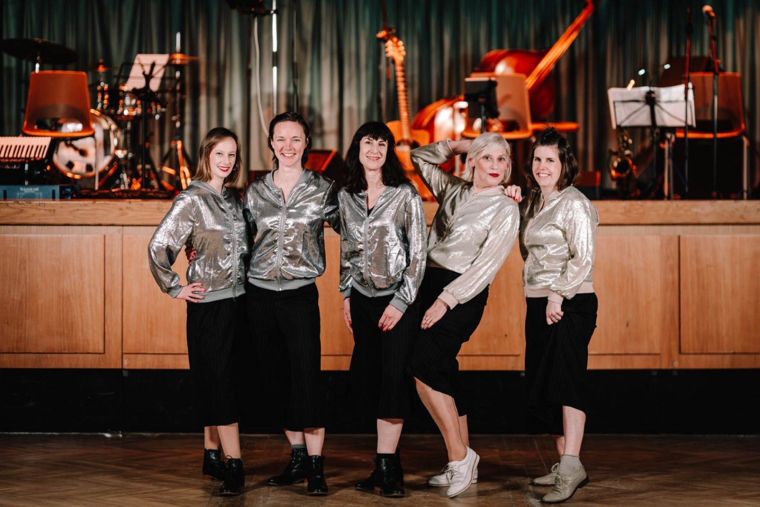 Weihnachtsfeier 2025 - Some Like It Hot - Kurse für Lindy Hop ...